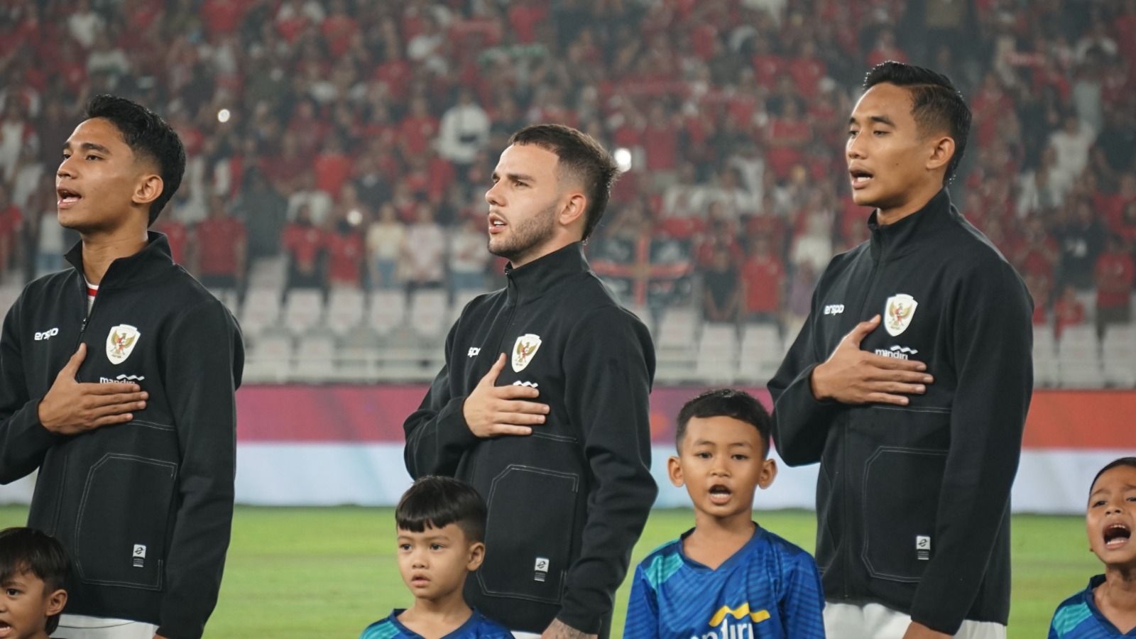 Tampil Apik di Laga Debut, Akun IG Calvin Verdonk Banjir Pujian Tampil Apik di Laga Debut, Akun IG Calvin Verdonk Banjir Pujian