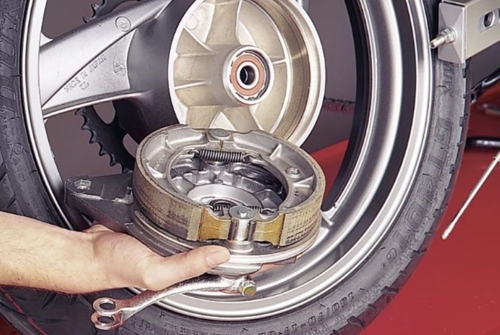 Cara Nekat Mengatasi Rem Teromol yang Berisik