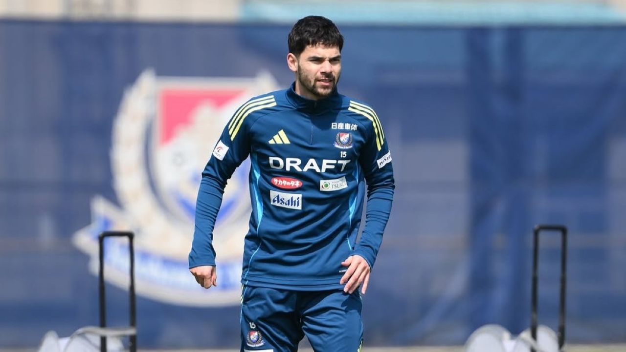 Usai Hadapi Cristiano Ronaldo, Sandy Walsh Bakal Duel dengan Mo Salah