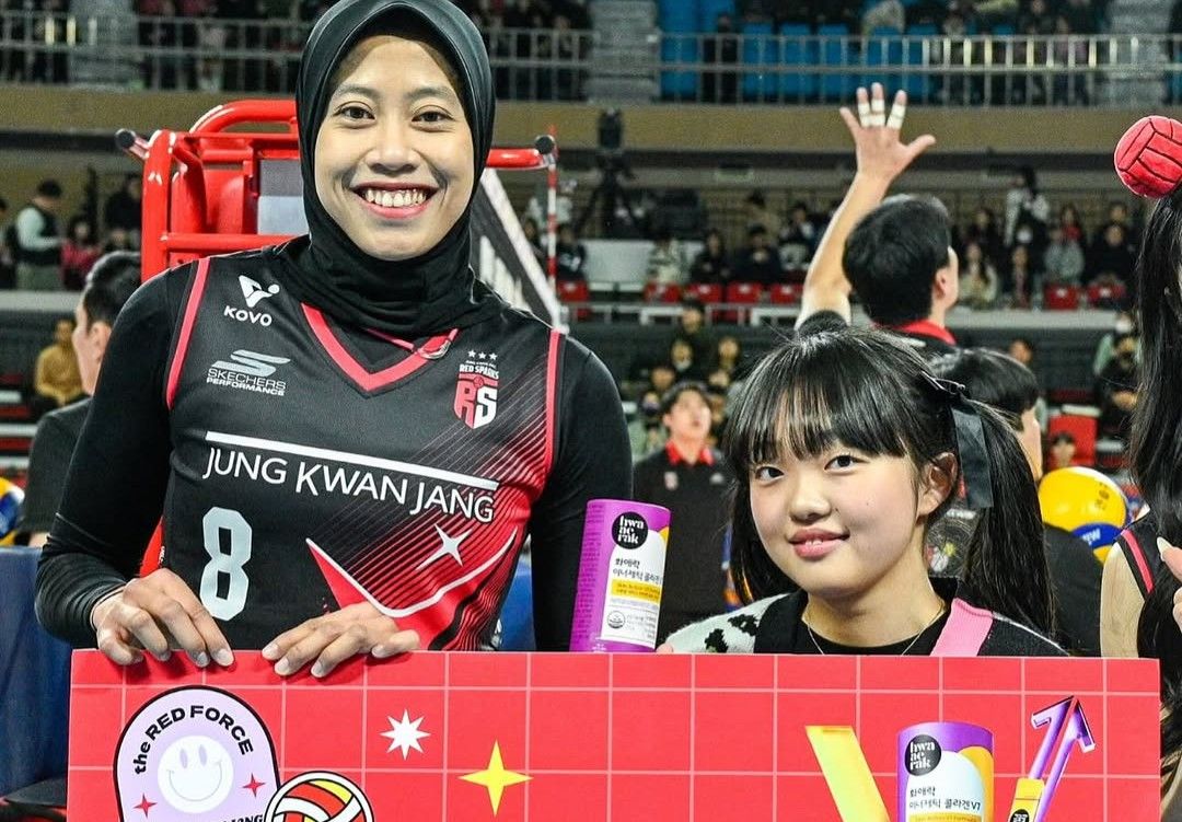 "Bocil" Fan Garis Keras Megawati, Lee Si-eun Kasih Kado AirPods Max ...