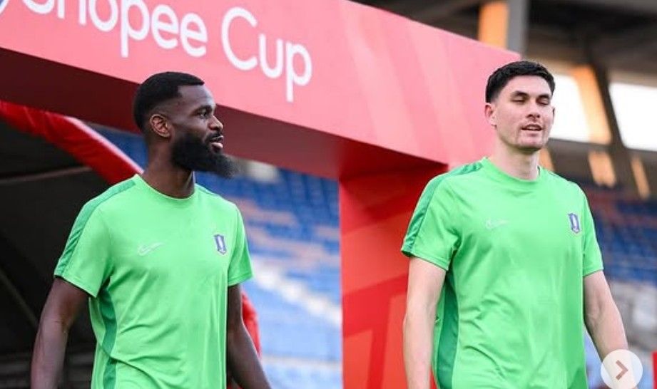 Profil Christian Gomis, Mantan Bek PSG yang Dikaitkan dengan Persib Bandung