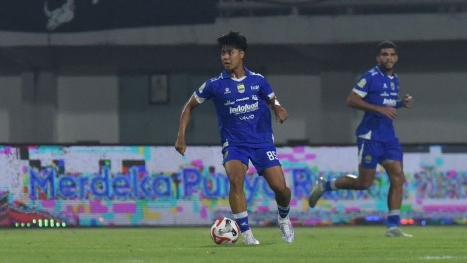 Cerita Nazriel Alfaro Debut dengan Persib di Usia 17 Tahun